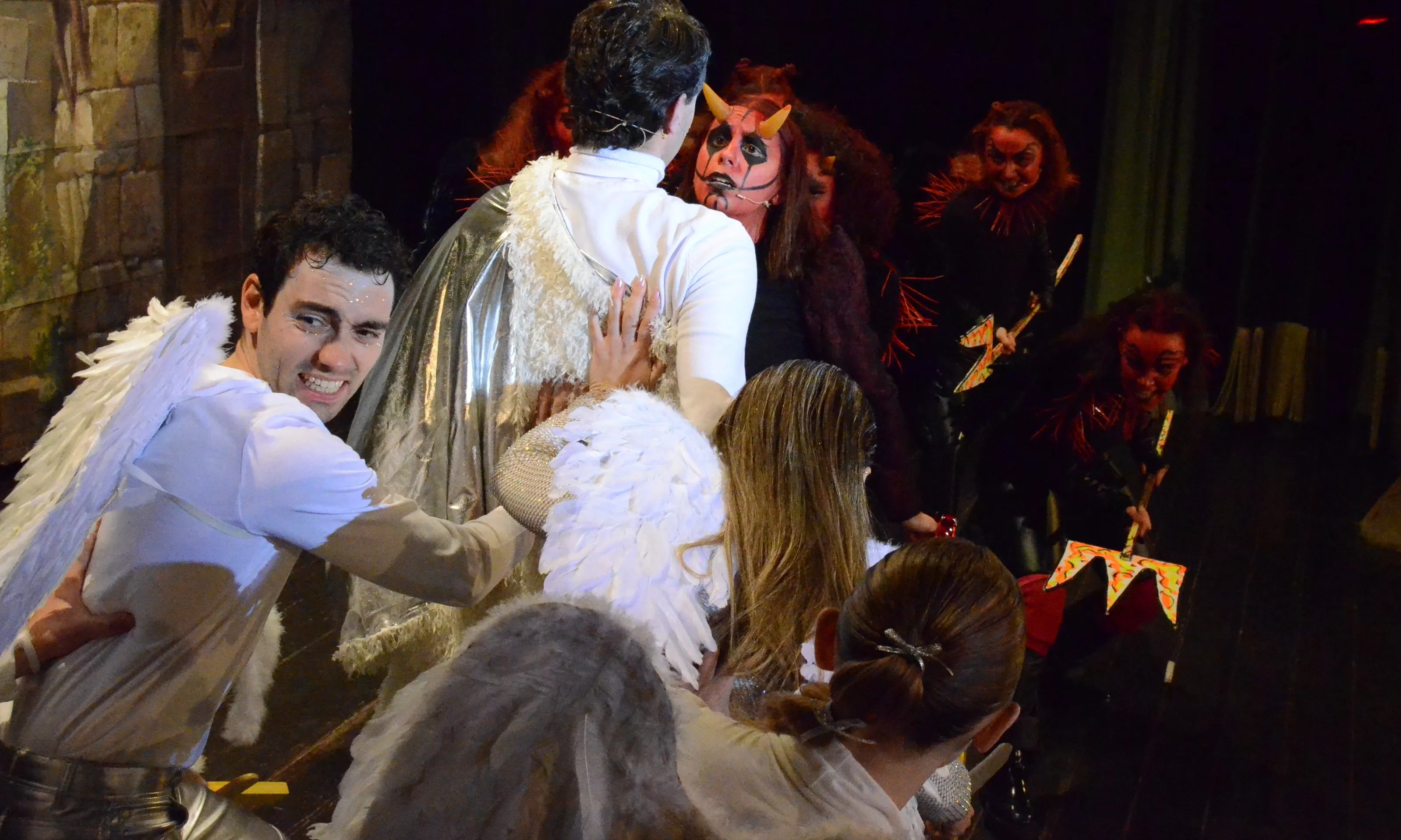 Anna Guimerà i Júlia Felius: "Mantenir viva una tradició com els ...